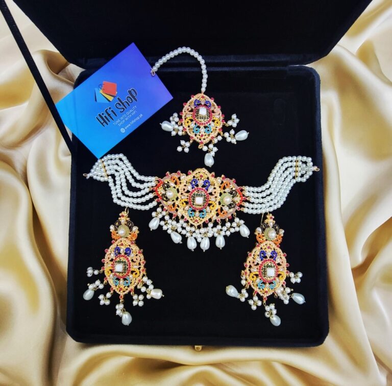 Unique Design Gold-Plated Necklace Chokar Set with Earrings and Tikka ...